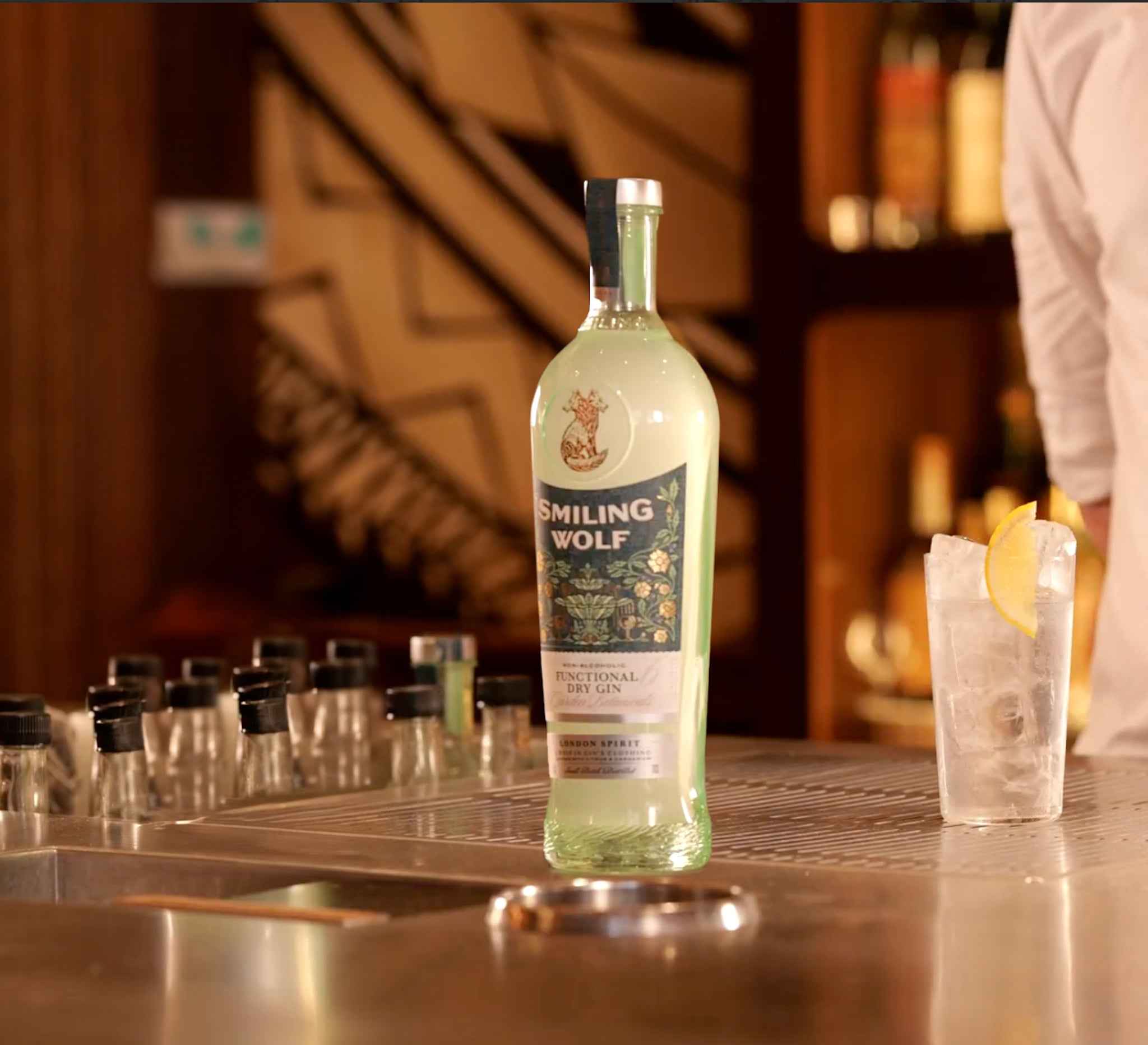 5 Reasons To Try Smiling Wolf as an Alcohol Alternative